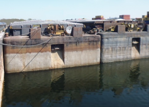 PUSHER BARGES FOR RIVER TRANSPORT